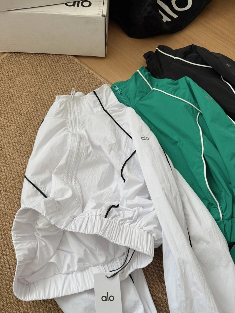 Exact replica Unclassified Brand Short Suits