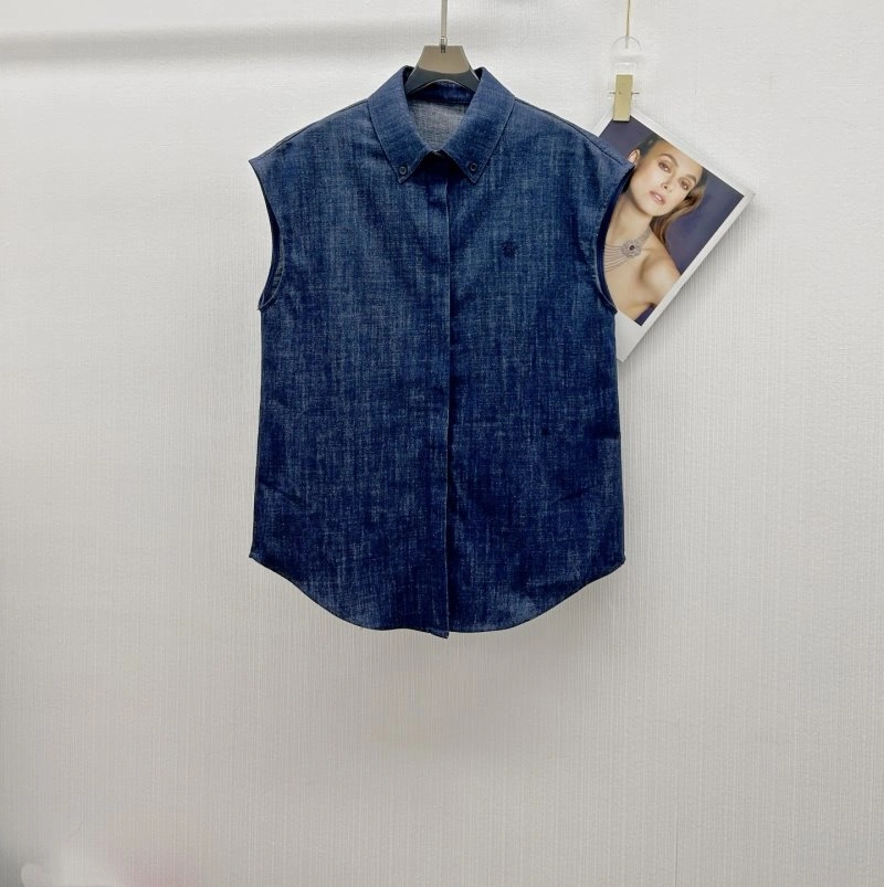 Discounted Unclassified Brand Short Suits
