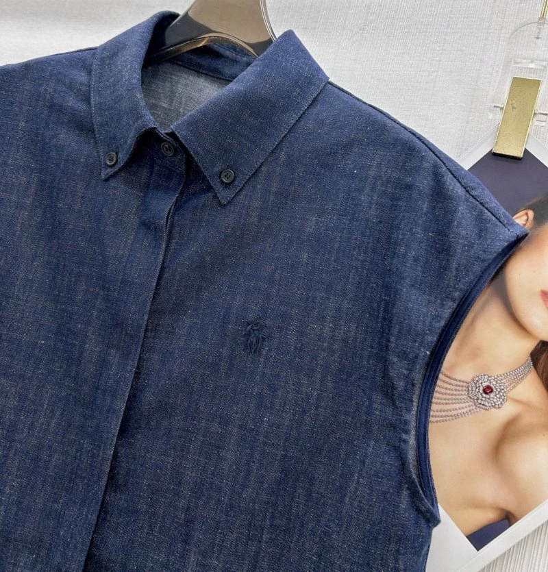 Discounted Unclassified Brand Short Suits