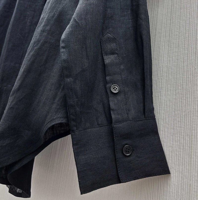 Bargain Unclassified Brand Short Suits