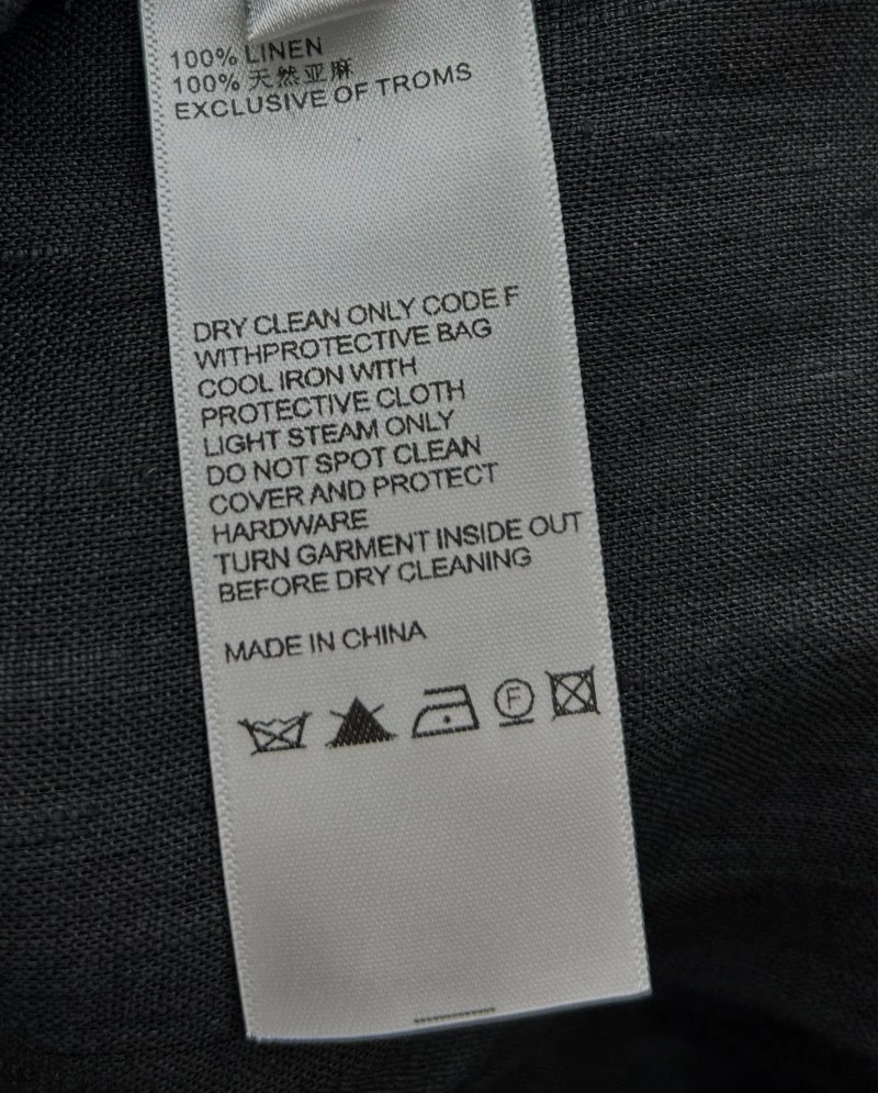 Bargain Unclassified Brand Short Suits