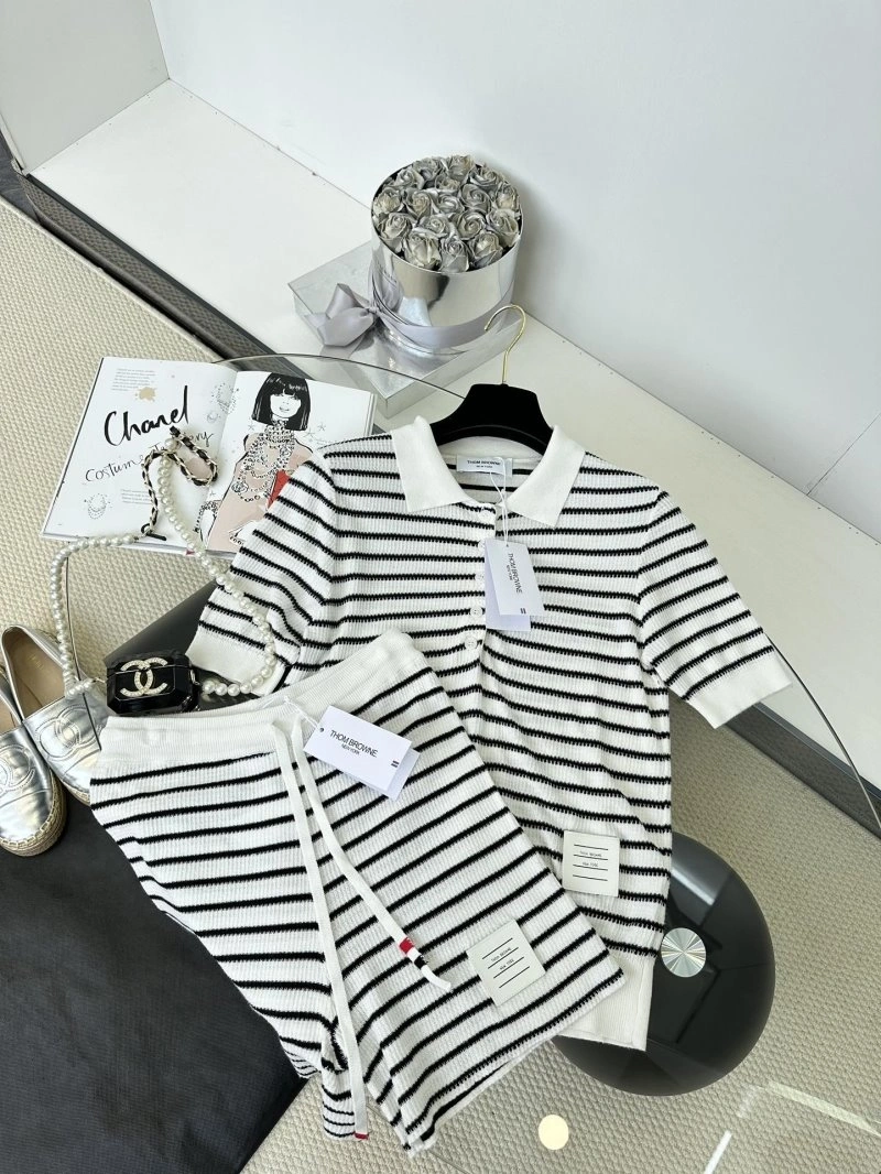 Affordable Unclassified Brand Short Suits