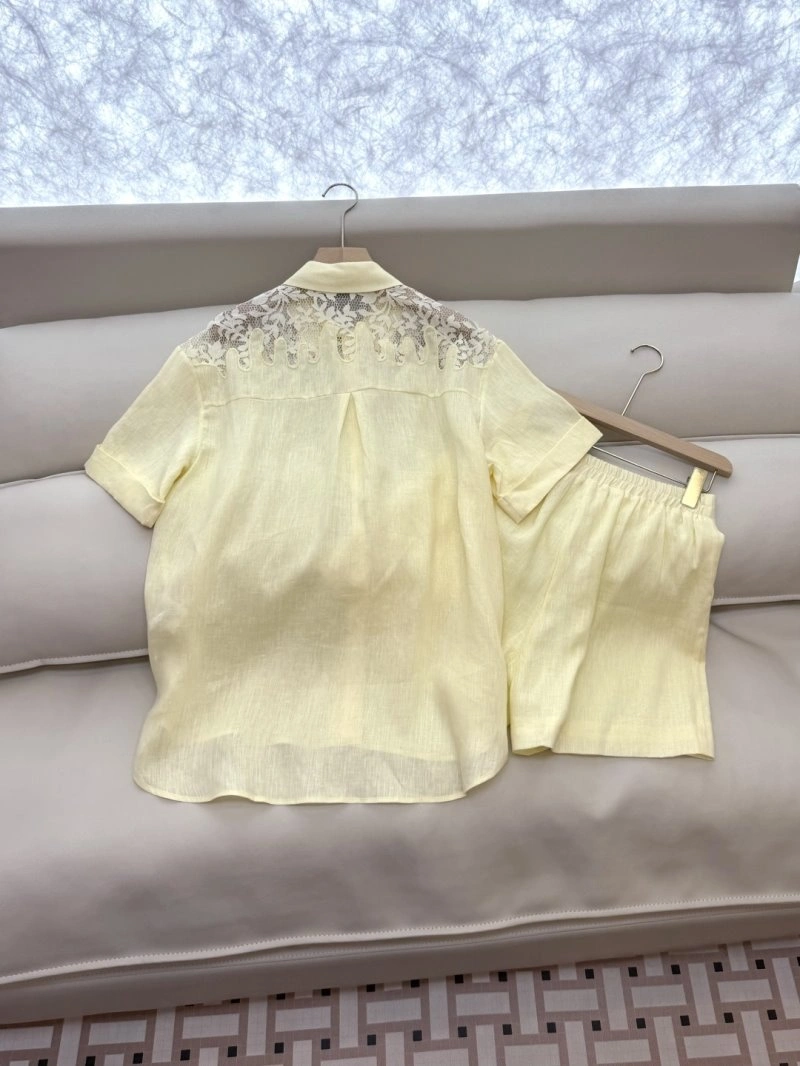 Inexpensive Unclassified Brand Short Suits
