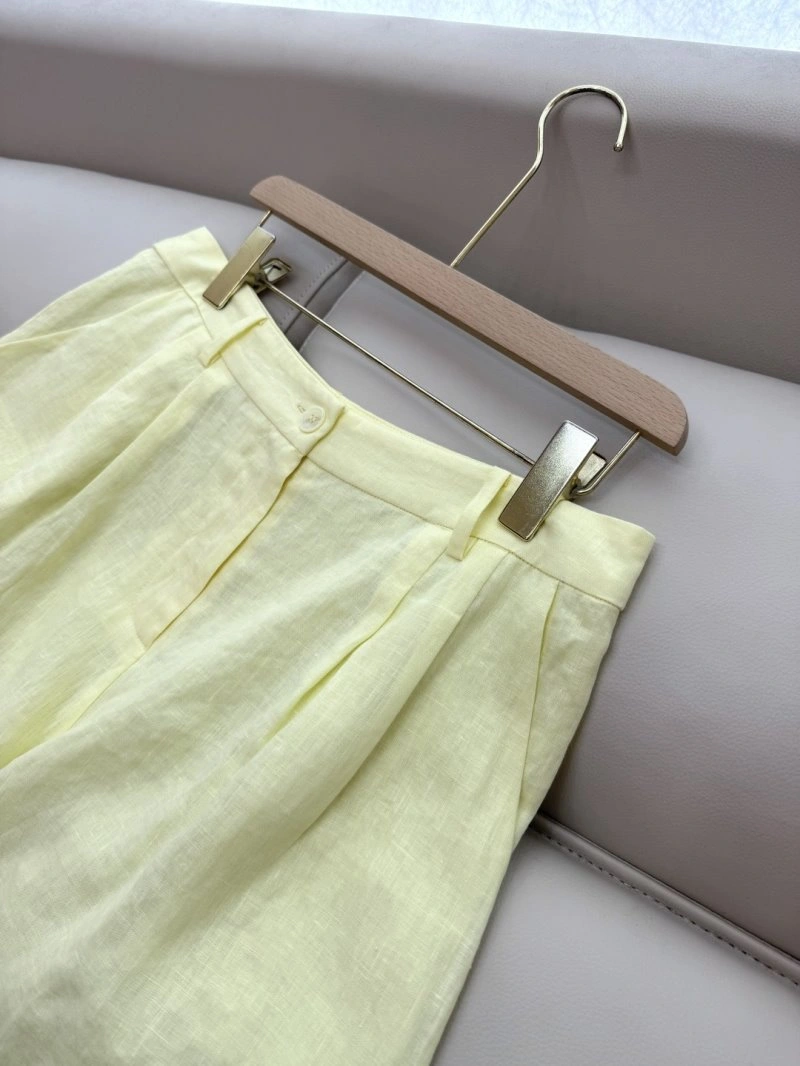 Inexpensive Unclassified Brand Short Suits