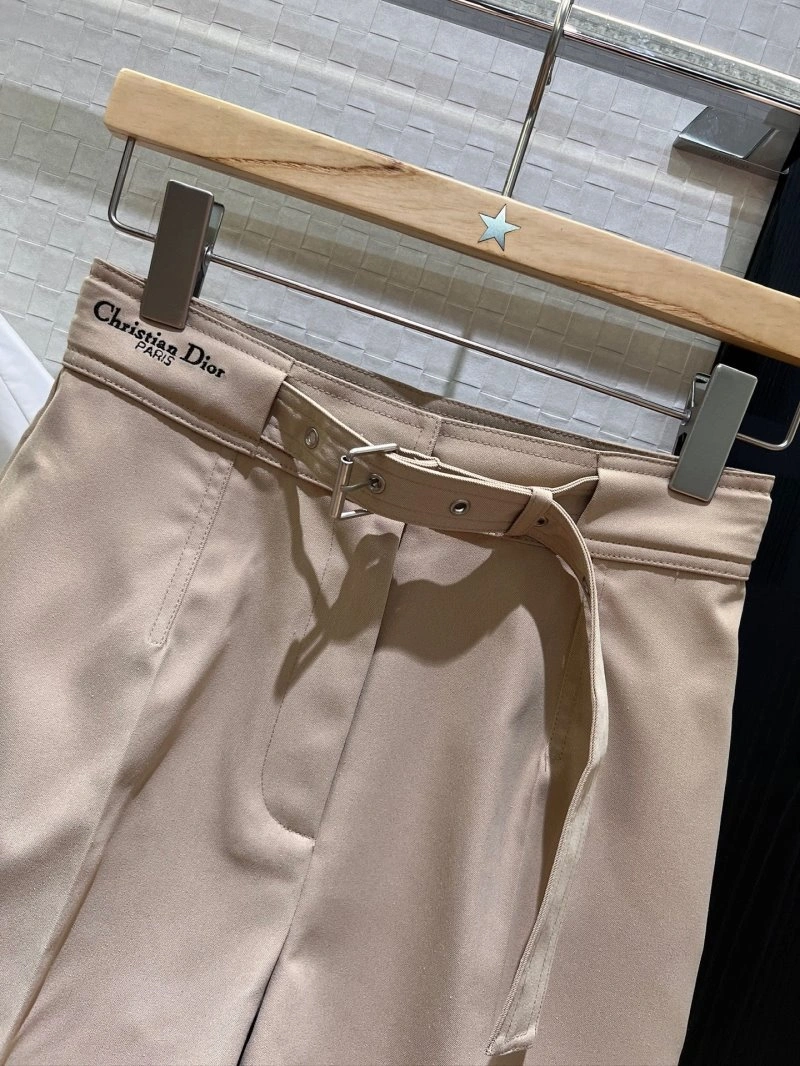 Legit Unclassified Brand Short Suits