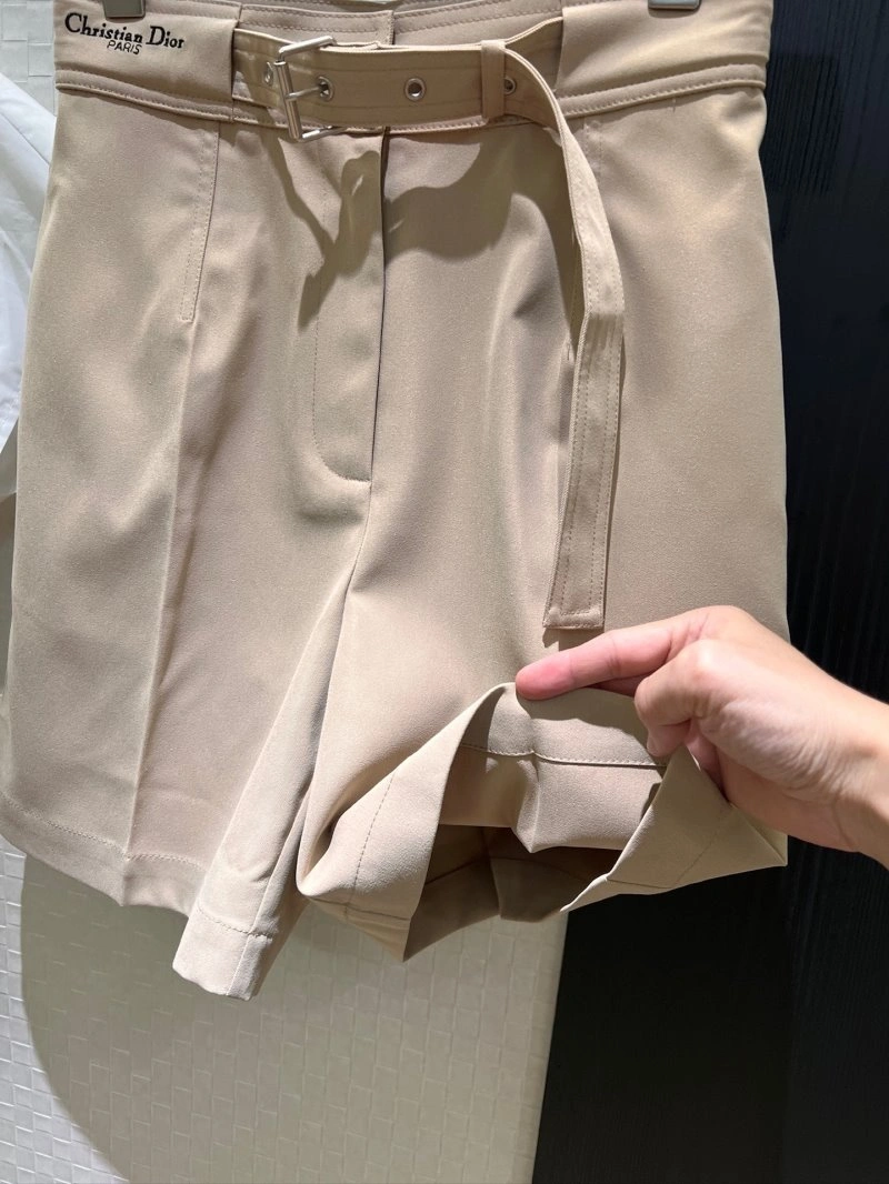 Legit Unclassified Brand Short Suits