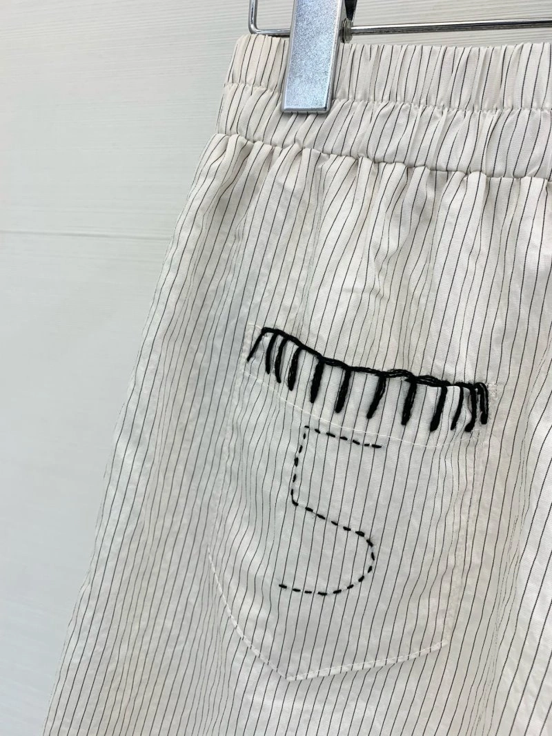 Value-priced Unclassified Brand Short Suits