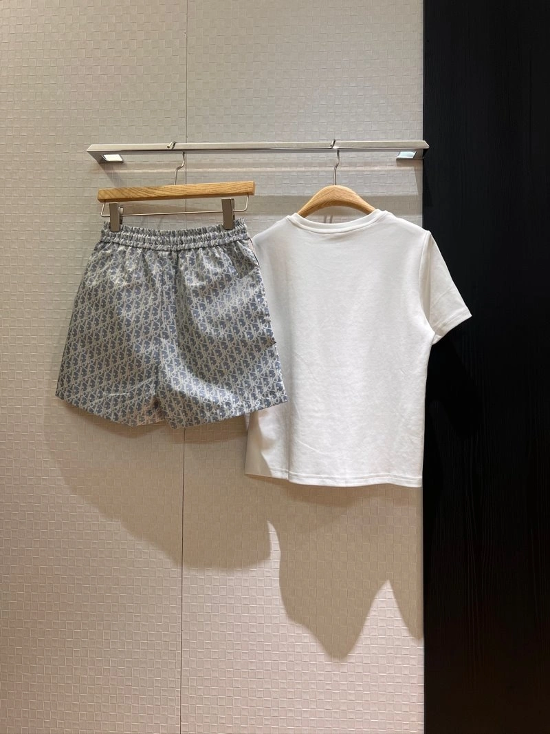 Reasonably priced Unclassified Brand Short Suits