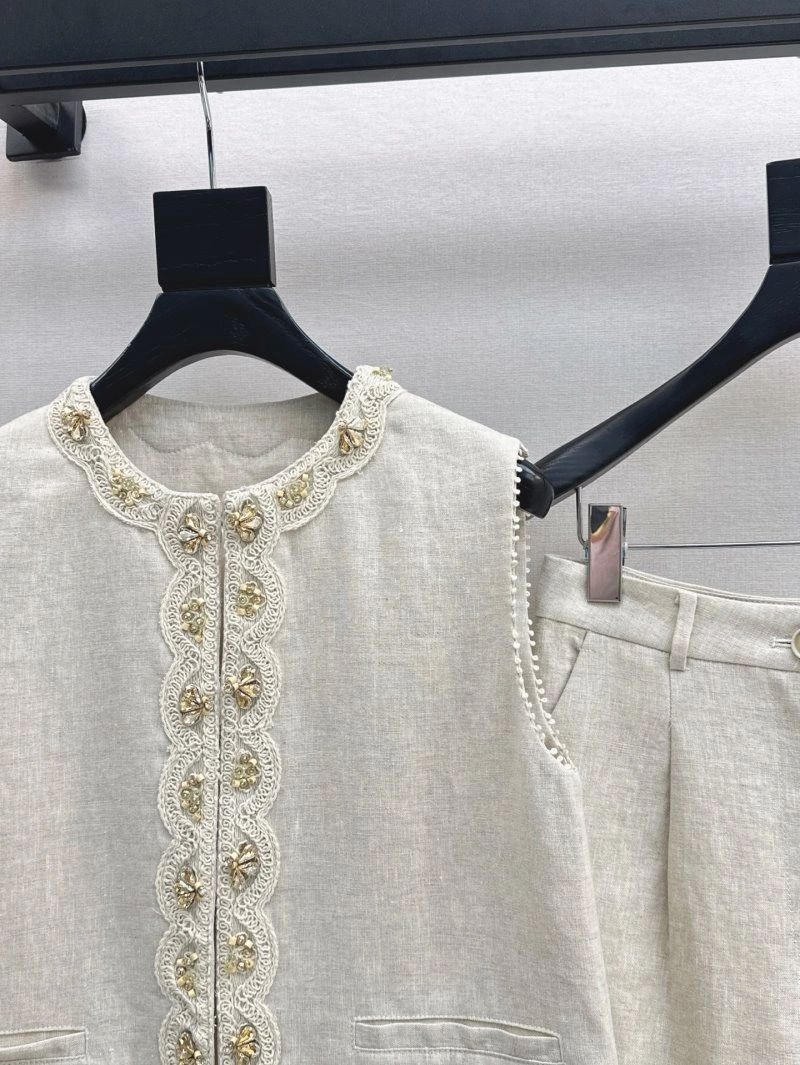 Low-cost Unclassified Brand Short Suits