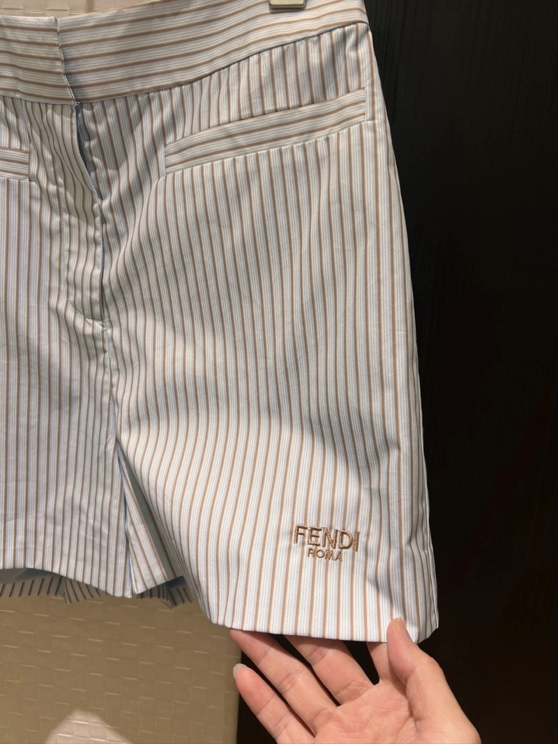 Accurate model Unclassified Brand Short Suits