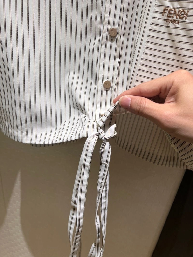High fidelity Unclassified Brand Short Suits