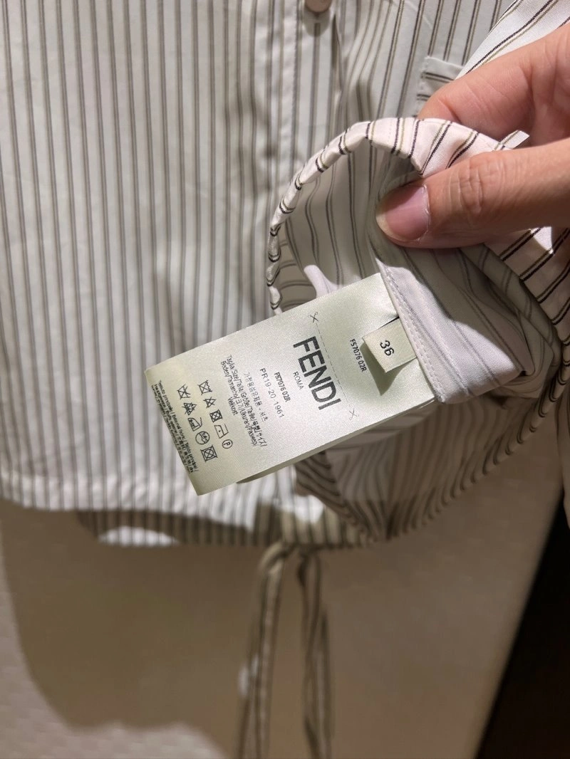 High fidelity Unclassified Brand Short Suits