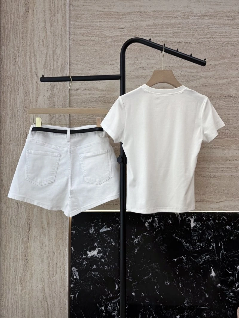 Top mirror Unclassified Brand Short Suits