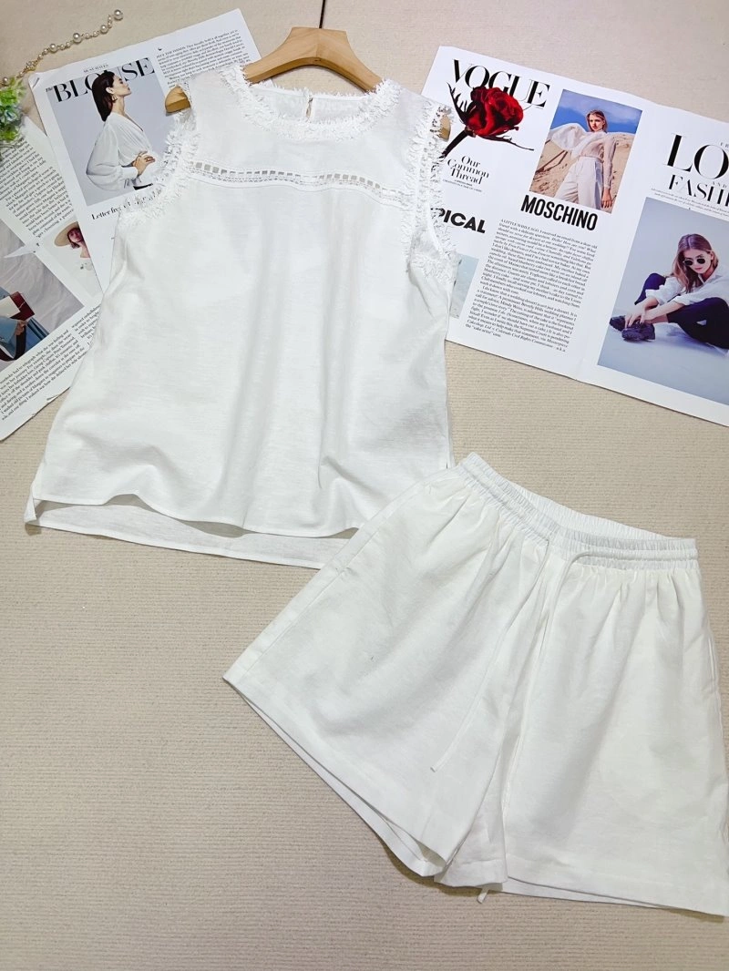Budget-friendly Unclassified Brand Short Suits