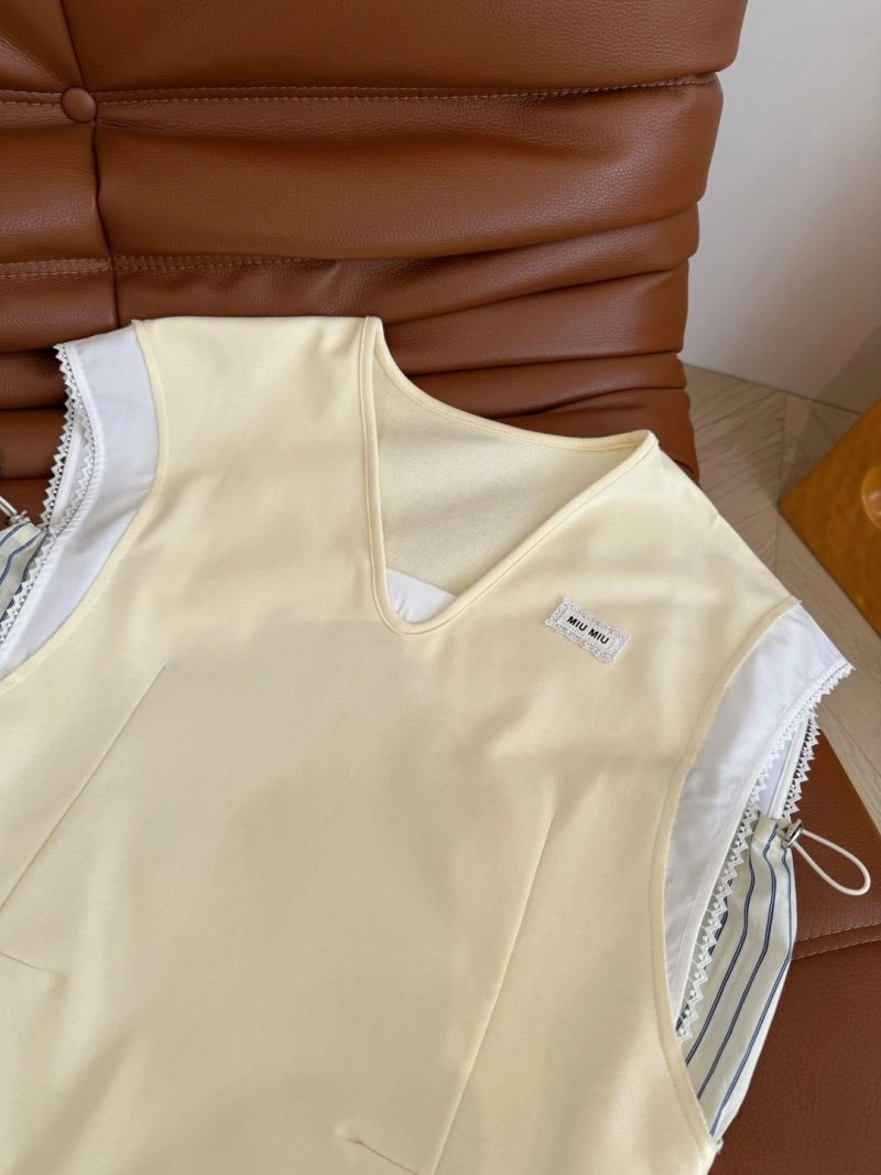 Legit Unclassified Brand Short Suits