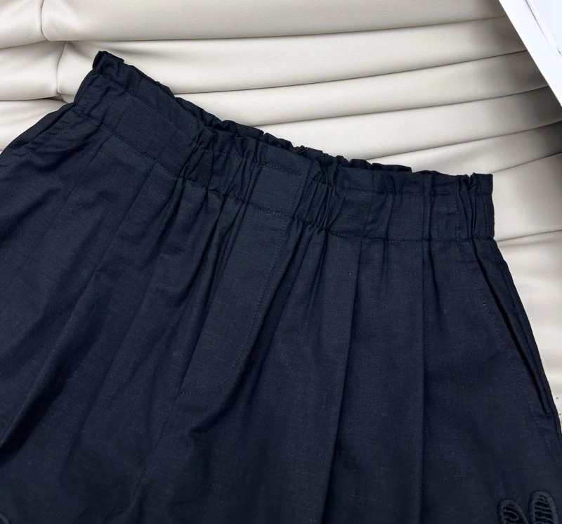 Low-cost Unclassified Brand Short Suits