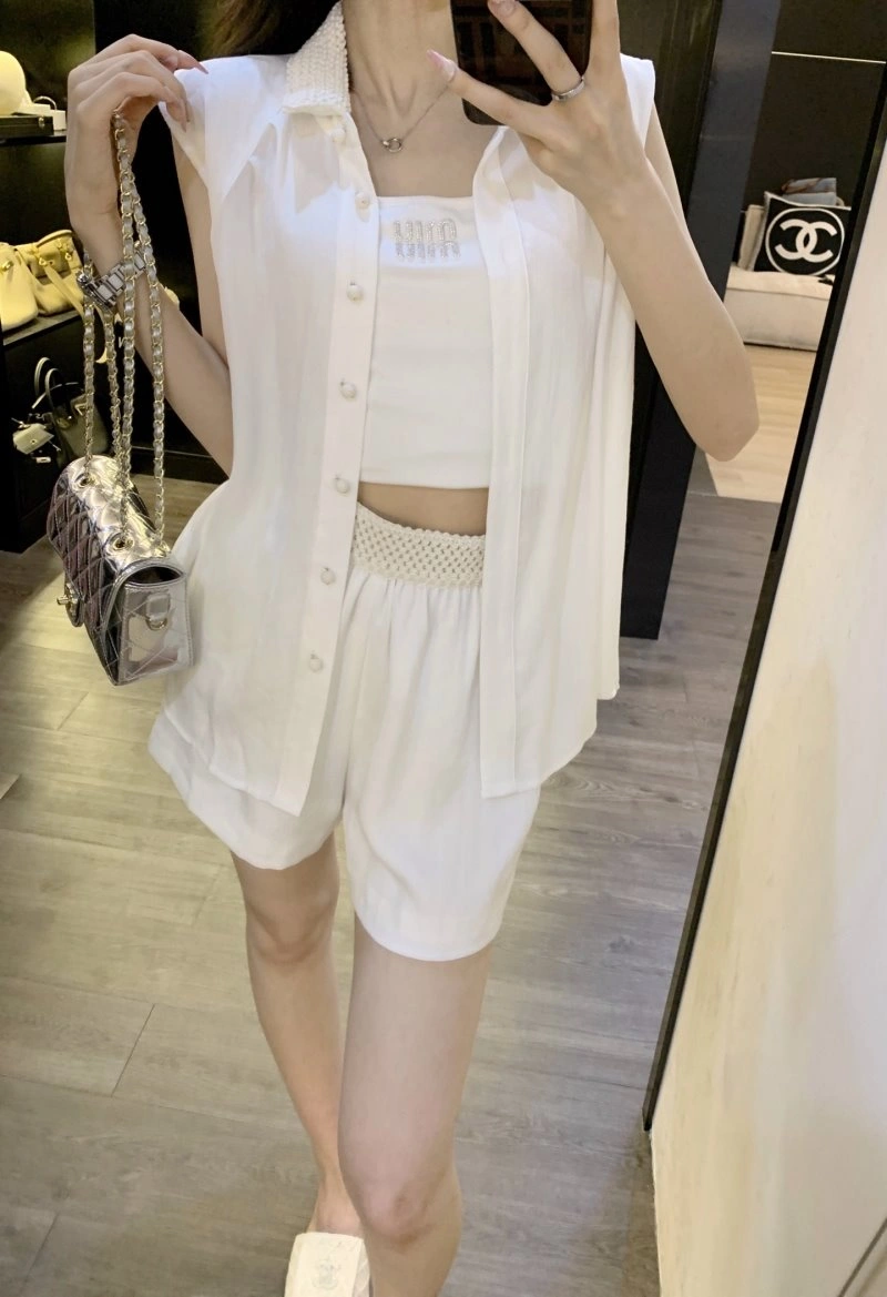 Affordable Unclassified Brand Short Suits