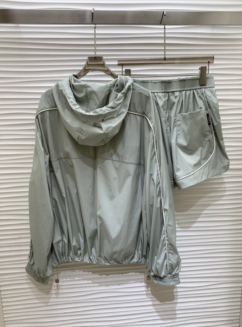 High fidelity Unclassified Brand Short Suits