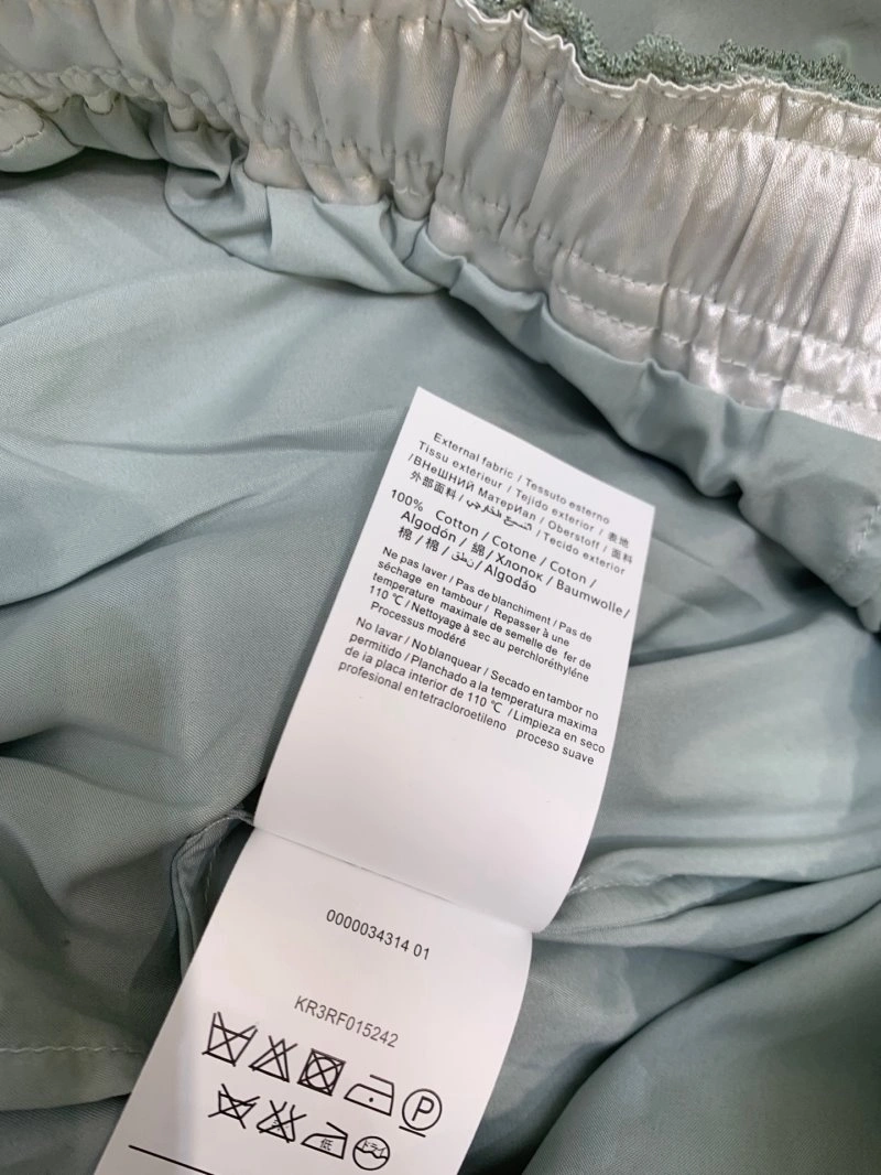 High fidelity Unclassified Brand Short Suits