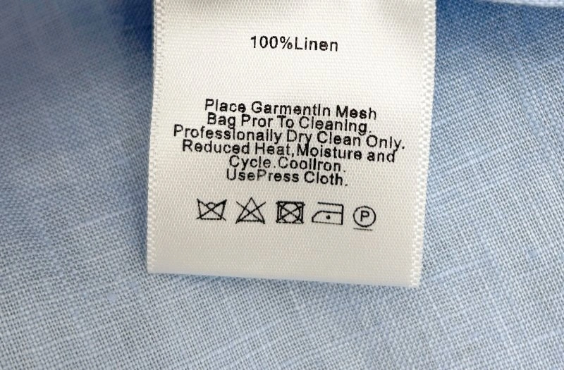 Bargain Unclassified Brand Short Suits