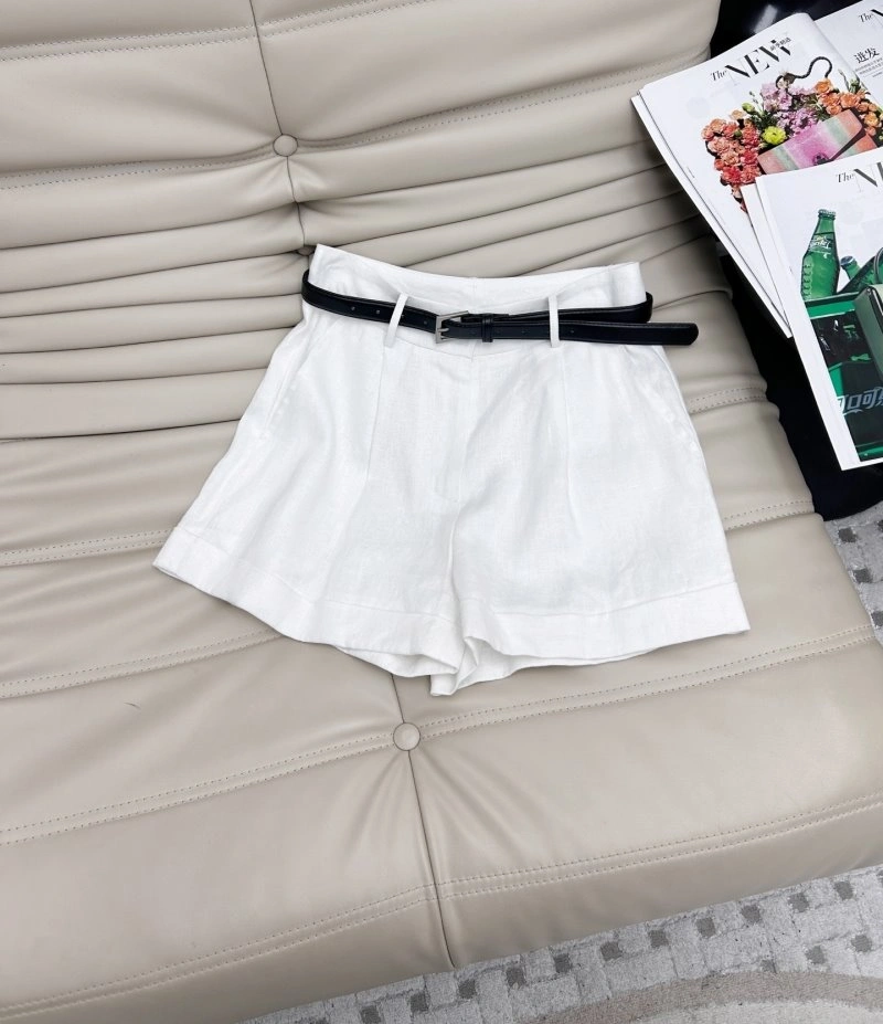 Discounted Unclassified Brand Short Suits