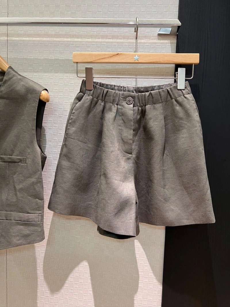 Budget-friendly Unclassified Brand Short Suits