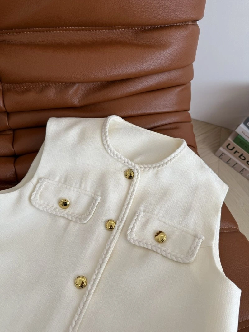 Bargain Unclassified Brand Short Suits