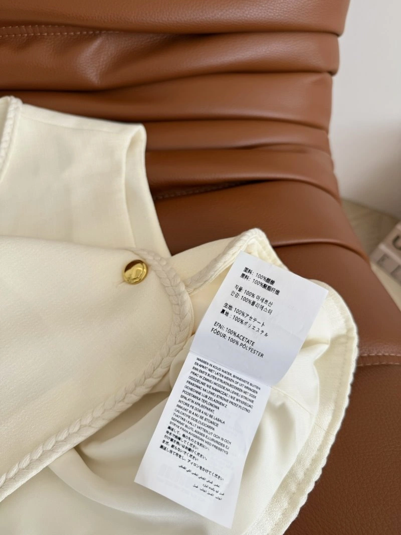 Bargain Unclassified Brand Short Suits