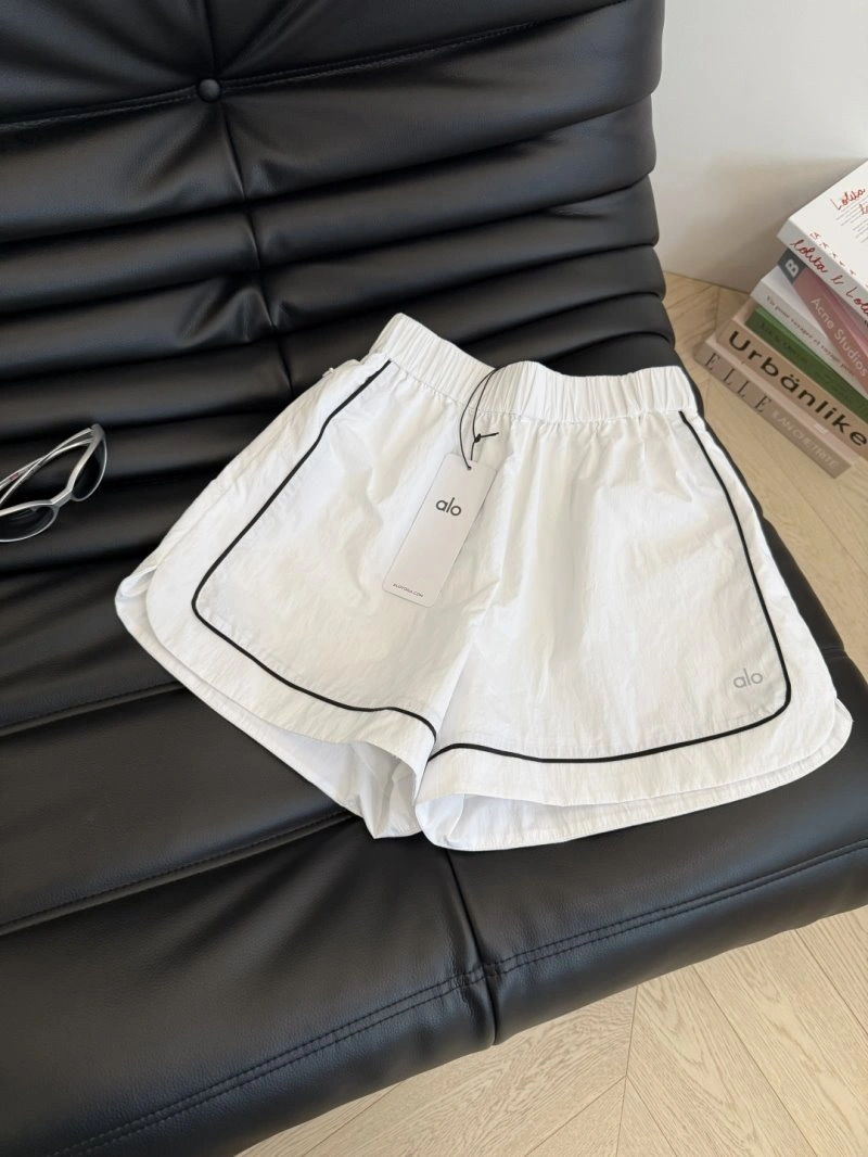 Budget-friendly Unclassified Brand Short Suits
