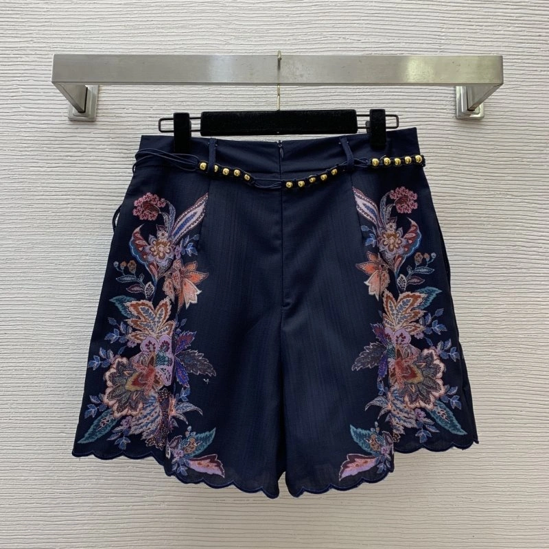 High fidelity Unclassified Brand Short Suits