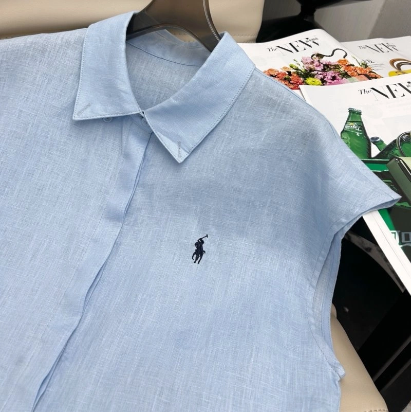 Indistinguishable Unclassified Brand Short Suits