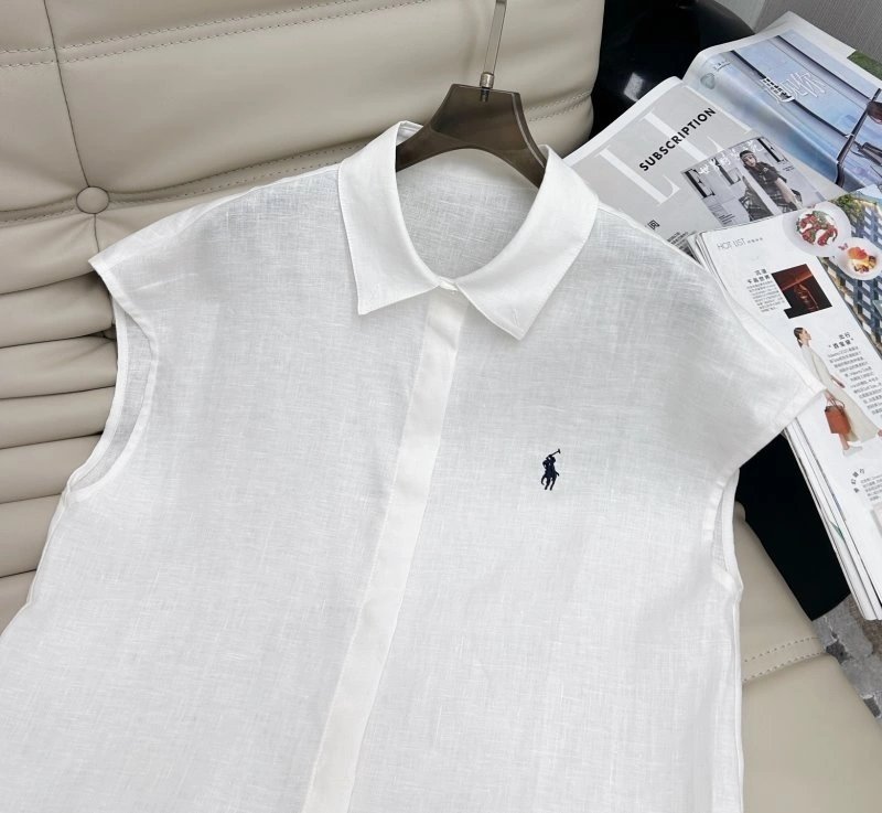 Value-priced Unclassified Brand Short Suits