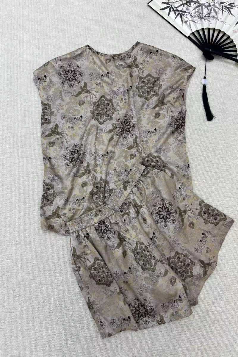 Precise copy Unclassified Brand Short Suits