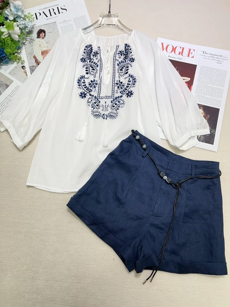 Bargain Unclassified Brand Short Suits