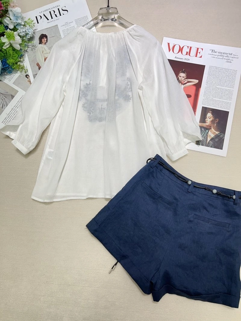 Bargain Unclassified Brand Short Suits