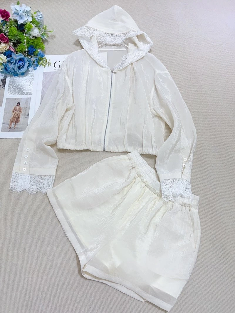 Official Unclassified Brand Short Suits