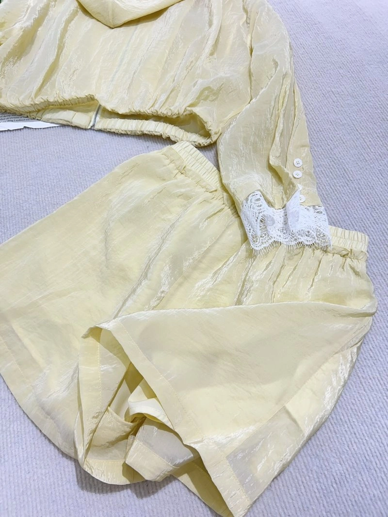 Legit Unclassified Brand Short Suits