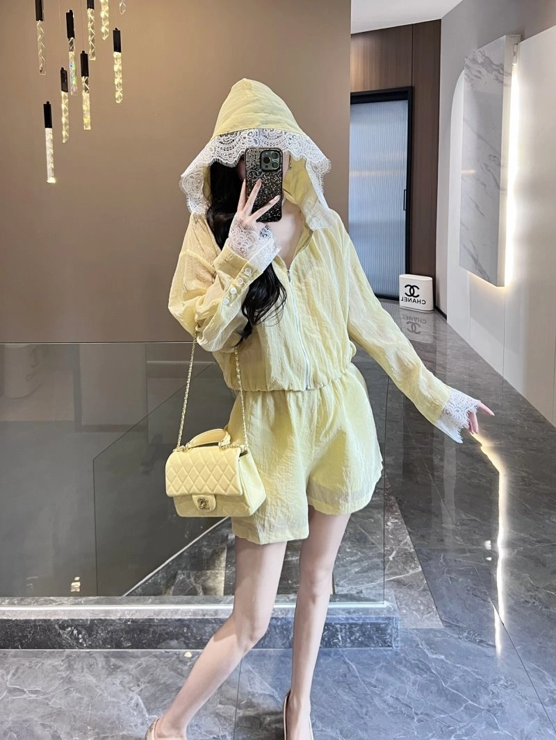 Legit Unclassified Brand Short Suits