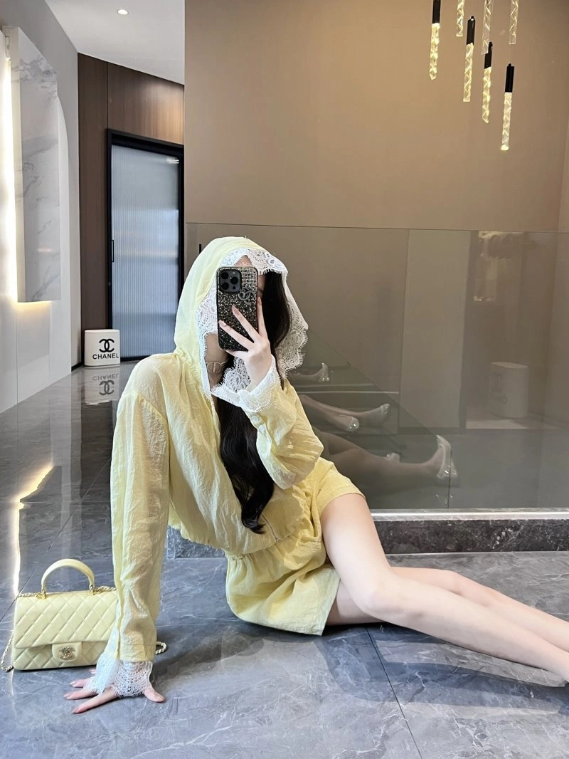Legit Unclassified Brand Short Suits
