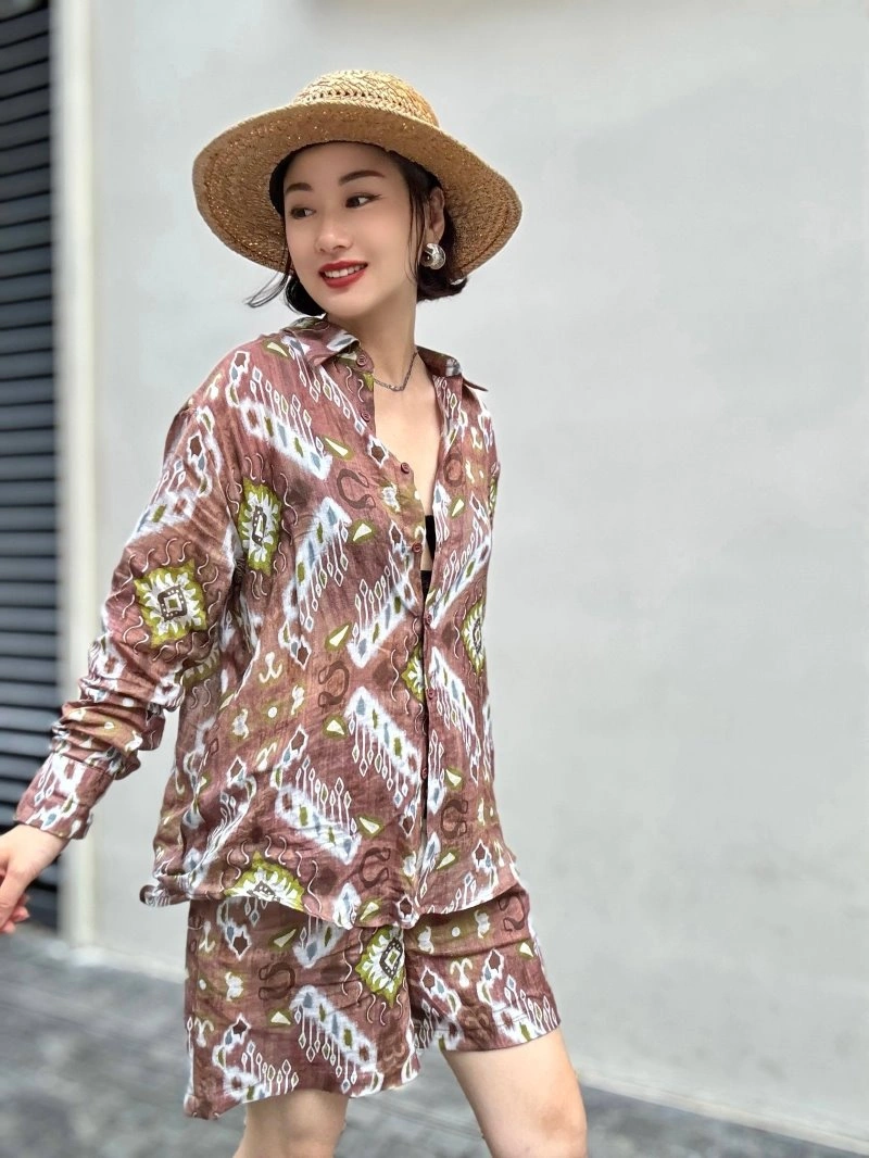 Factory-made Unclassified Brand Short Suits