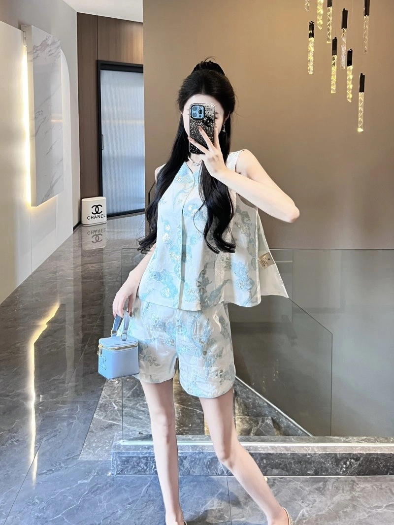 Affordable Unclassified Brand Short Suits