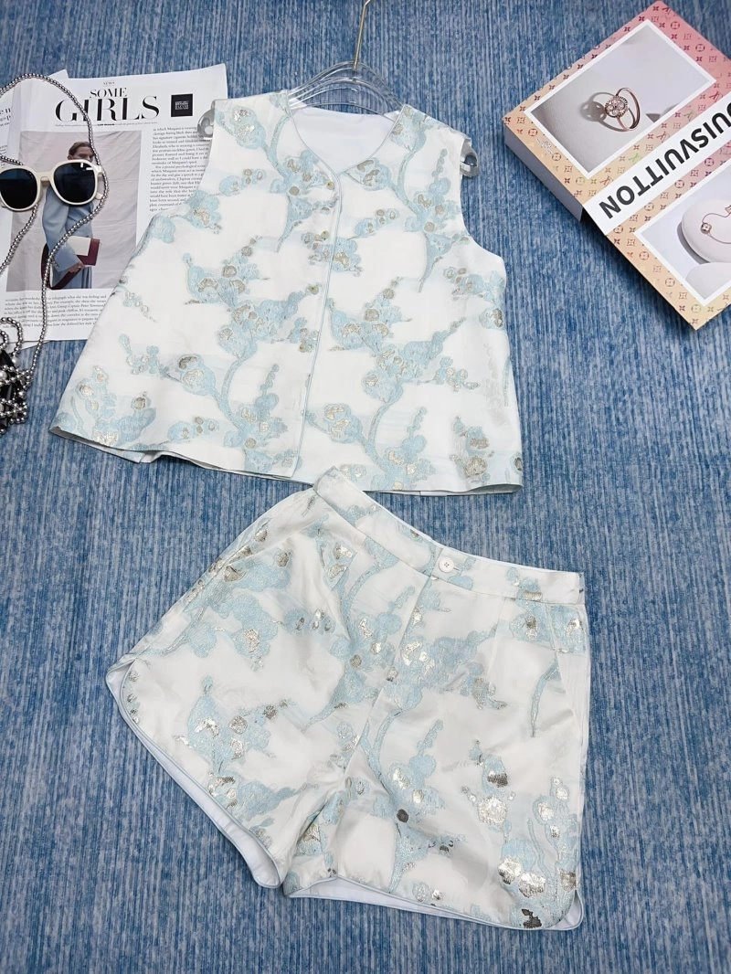 Affordable Unclassified Brand Short Suits