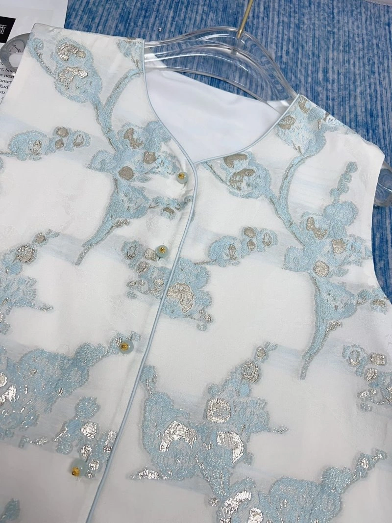 Affordable Unclassified Brand Short Suits