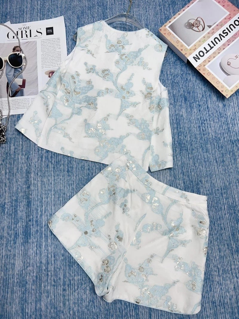 Affordable Unclassified Brand Short Suits