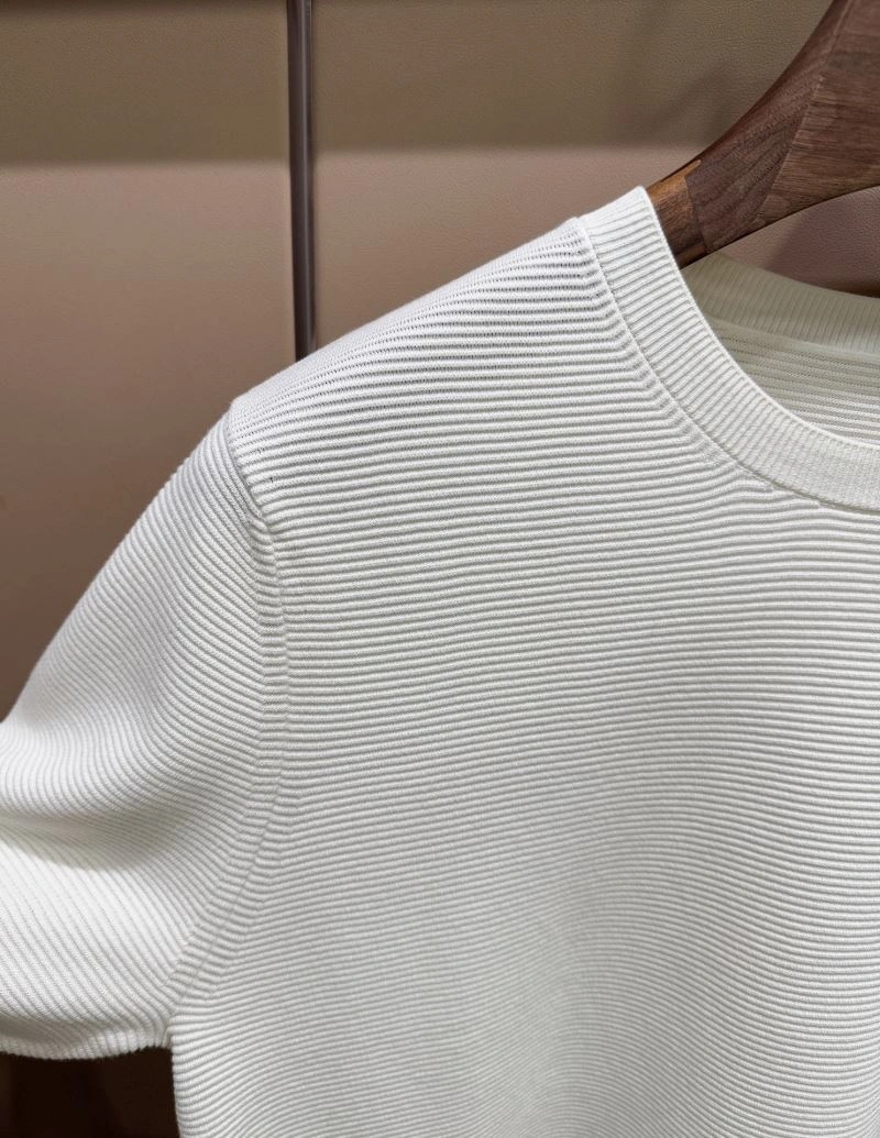 Accurate model Unclassified Brand Sweaters