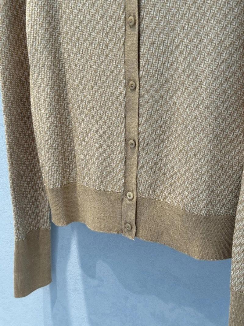 Inexpensive Unclassified Brand Sweaters