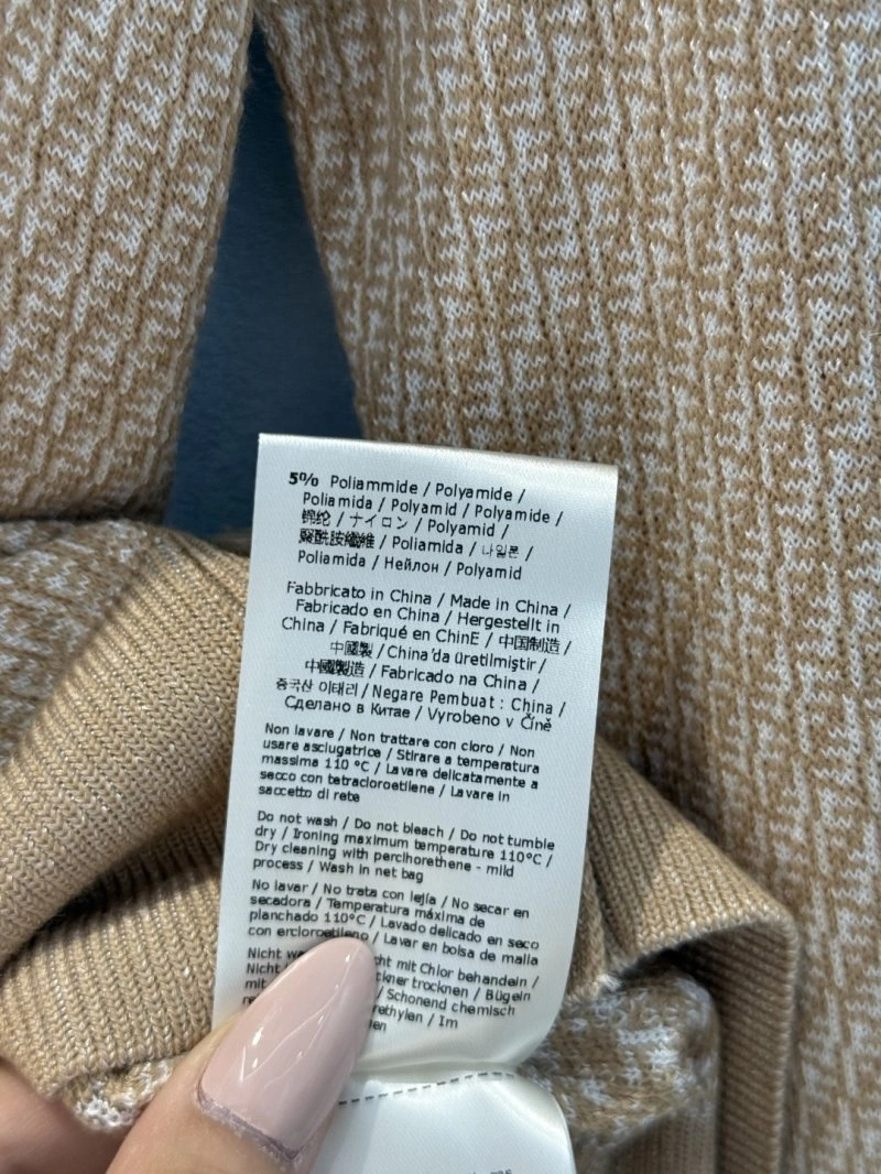 Inexpensive Unclassified Brand Sweaters