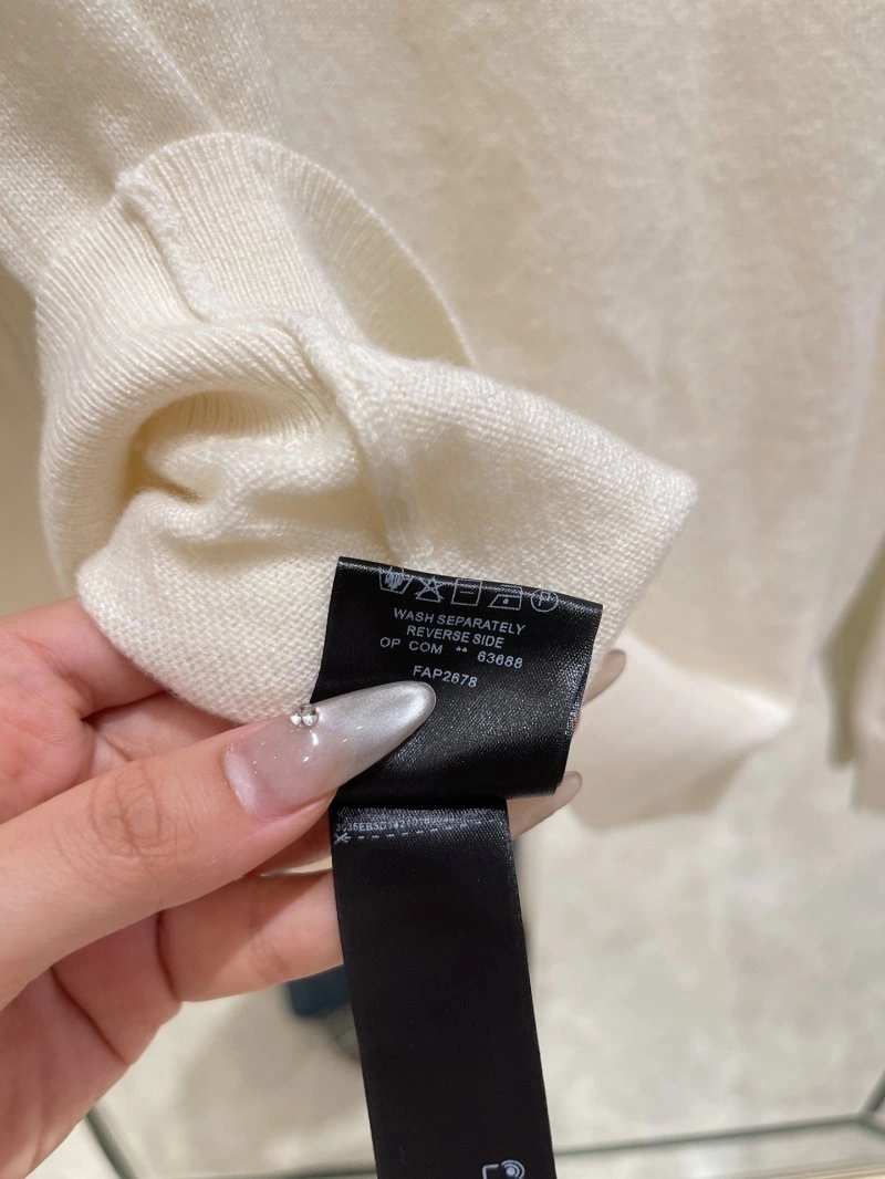 Top match Unclassified Brand Sweaters