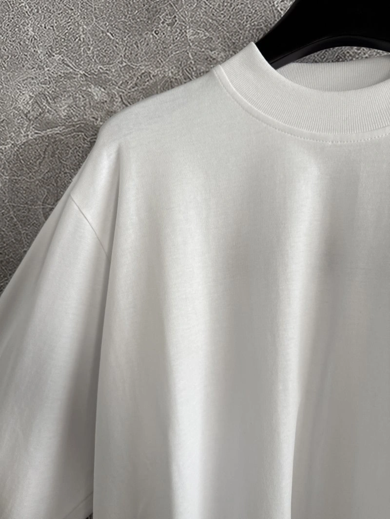 Bargain Unclassified Brand Sweaters