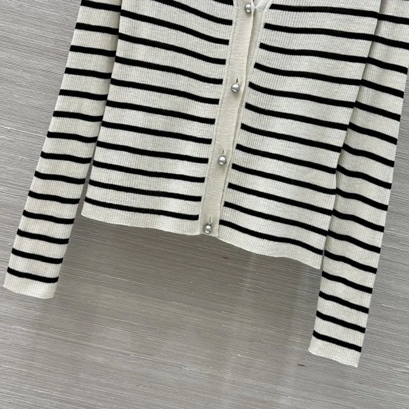 Brand-authenticated Unclassified Brand Sweaters